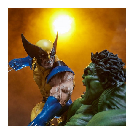 Hulk and Wolverine Maquette Sideshow