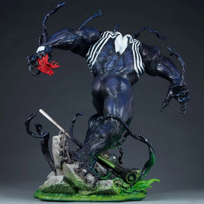 MARVEL Statue Venom Premium Format Sideshow