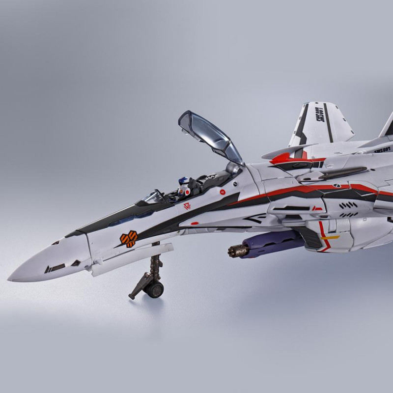 DX Chogokin VF-25F Super Messiah Valkyrie Bandai Macross Frontier