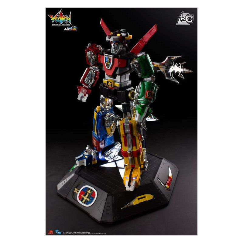 Robot Voltron Collector’s Set 40th Anniversary Toynami Voltron