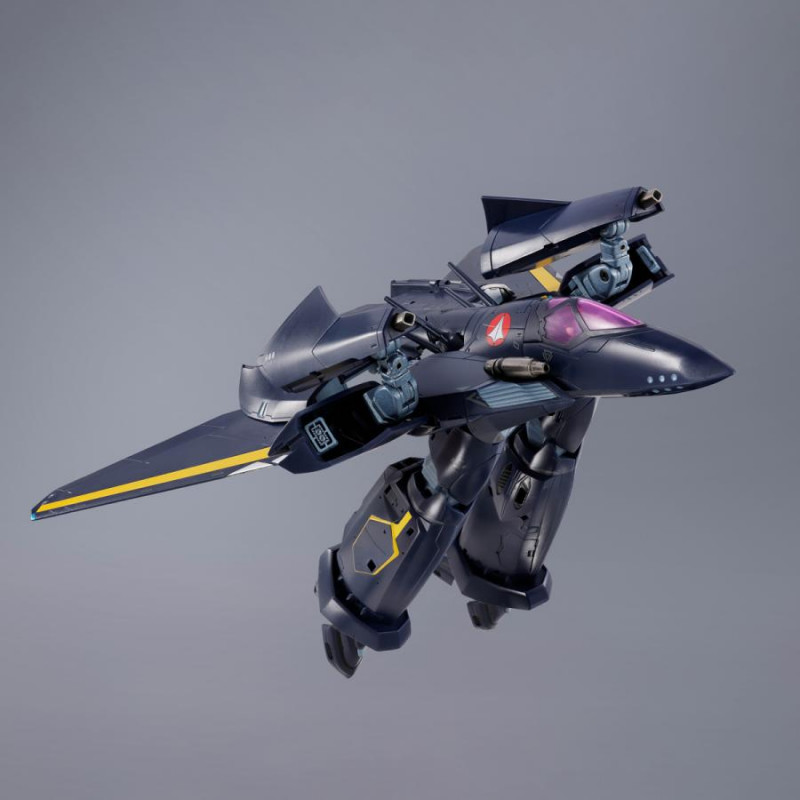 DX Chogokin VF-17S Nightmare Stealth Valkyrie Bandai Macross 7